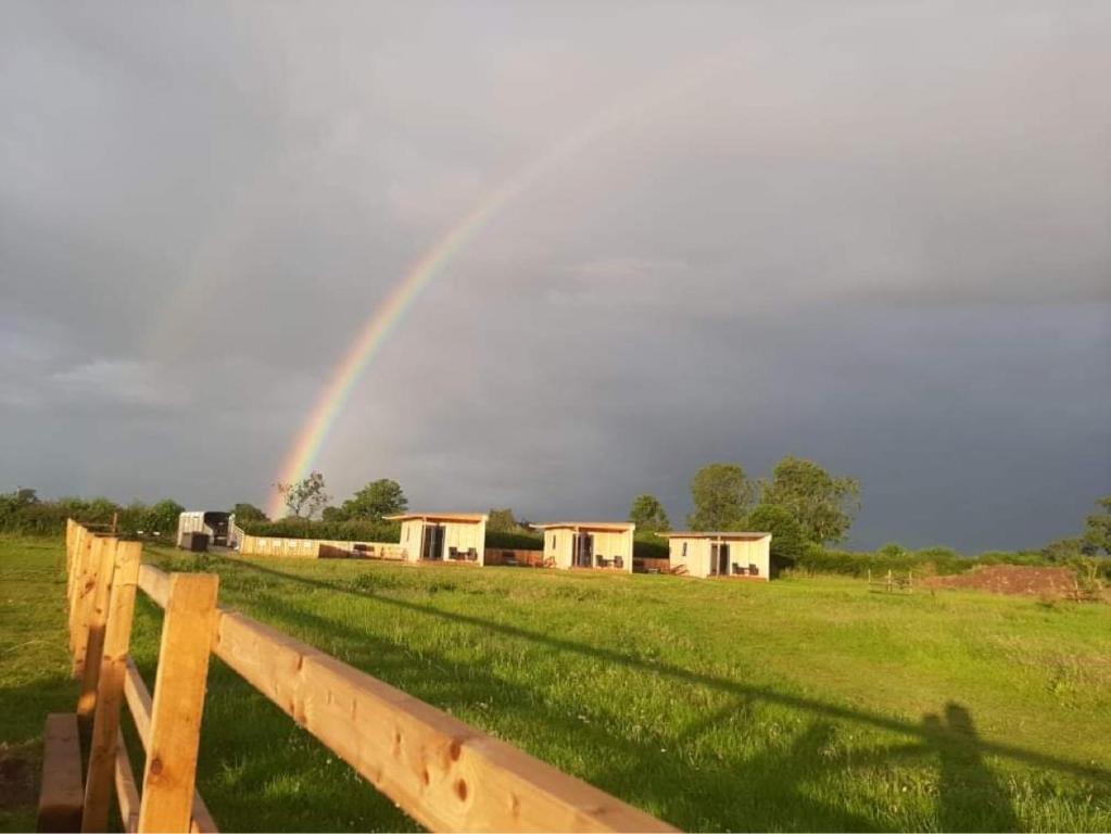 Perry's Paddock - Lodges With Hot Tubs