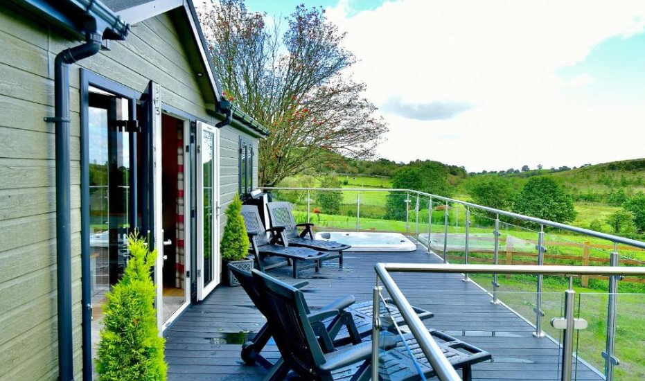 Lodges Near Chester Zoo. Best Holiday Bases Close to the Zoo.